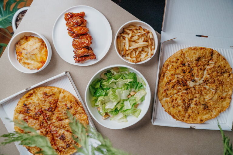 How To Get Pizza And Takeout Delivered To A Disney Resort • WDW Travels